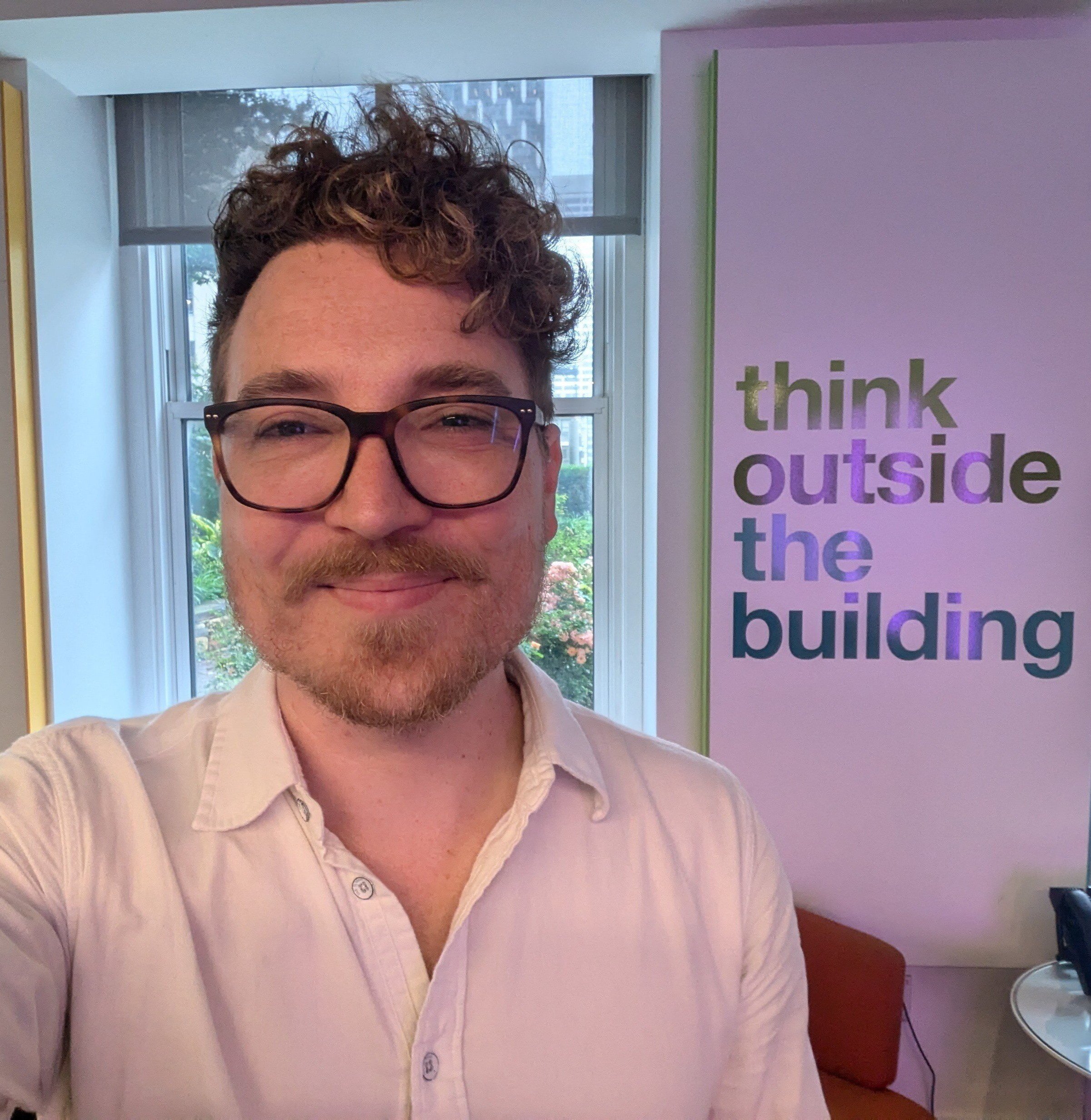 Thinking Ahead in the Era of AI – Keynote Speaker Shane Snow